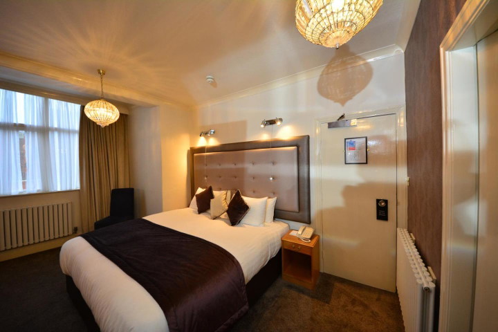 The Crescent Hotel - Scarborough