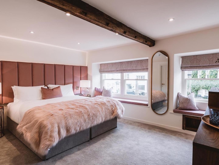 Coffee & Stays At Cartmel Square - Ulverston