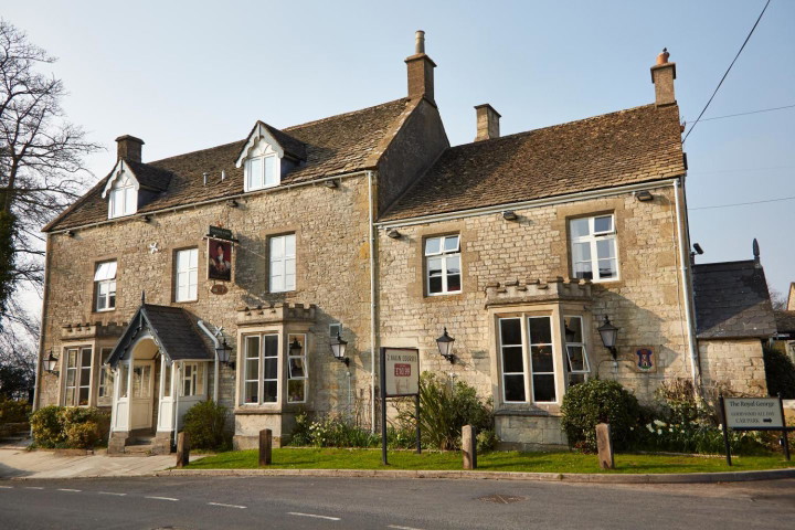 Royal George Hotel By Greene King Inns - Cheltenham