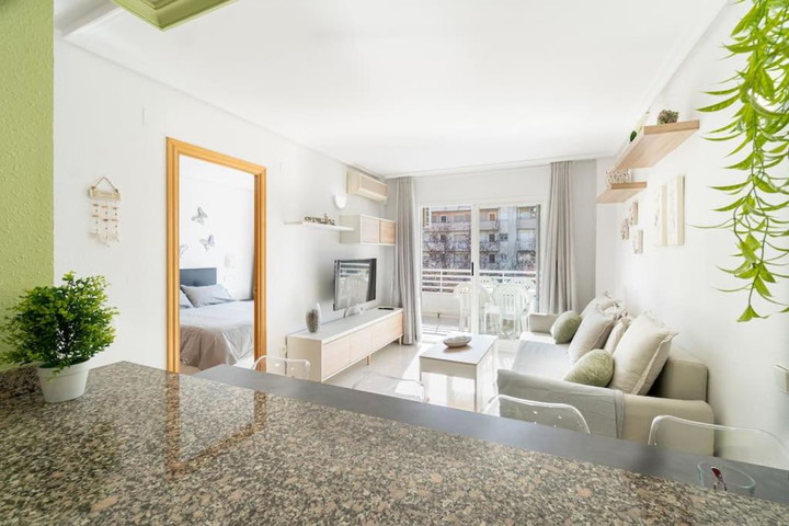 Center-pool-relax-2bed-portaventura-aa9 - Salou