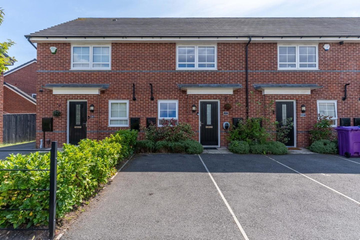 Walk To Airport - 3 Bedrooms X2 Driveway - Ev Charging - Washer & Dryer - イギリス リバプール