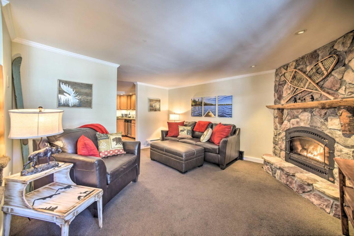 1 Block To Downtown: Cozy Condo By Mirror Lake - Lake Placid, NY
