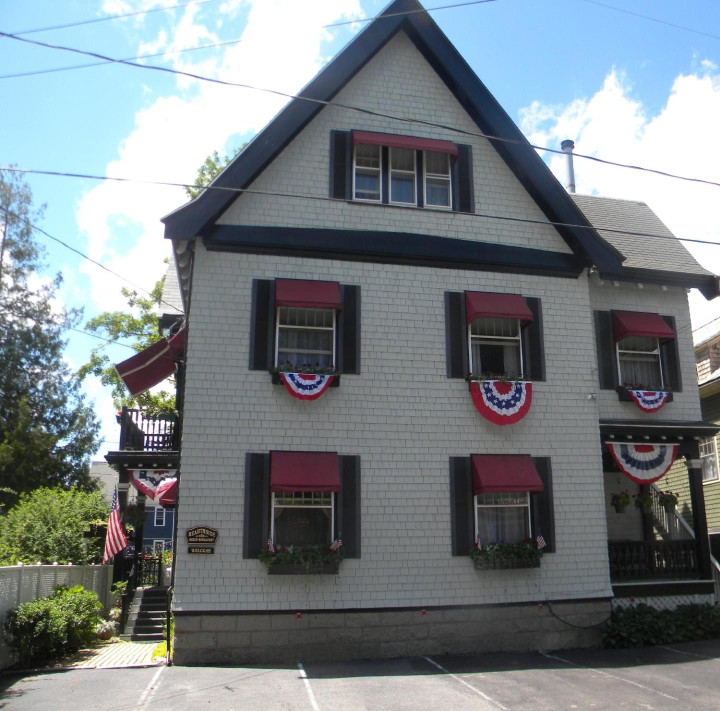 Hearthside Inn - Bar Harbor, ME