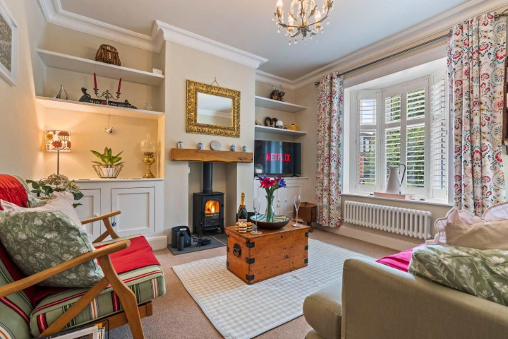 Charming 2-bed Cottage With Log Burner In Nantwich By 53 Degrees Property - Nantwich
