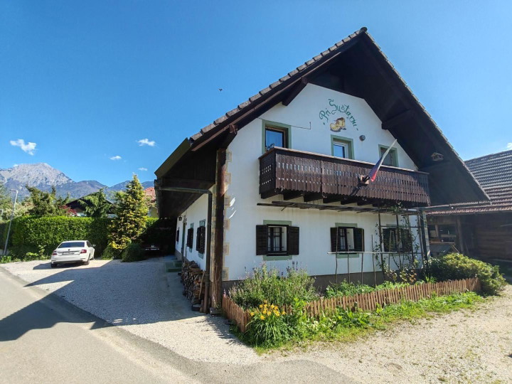 Apartment Ursa Major & Glamp Barba - Kranj