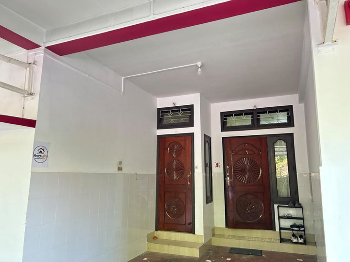 Happy Living Backpackers Hostel - 구와하티