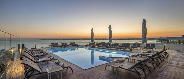 Doubletree By Hilton Istanbul - Moda - Kartal