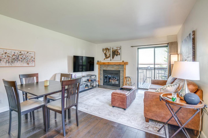 1/2 Mi To Dtwn Frisco: Mtn-view Condo W/ Pool! - Frisco, CO