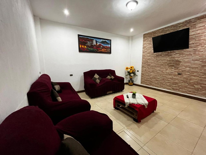 Beautiful House In The Heart Of San Pedro - Guatemala