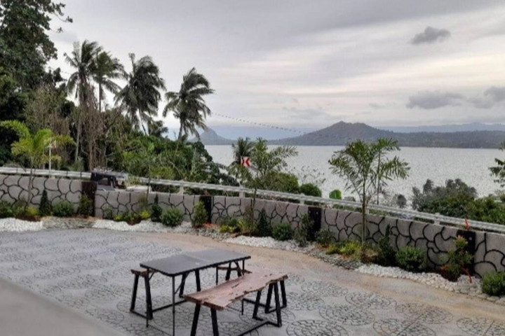 Villa With Private Pool Overlooking Taal Lake - Mataas Na Kahoy