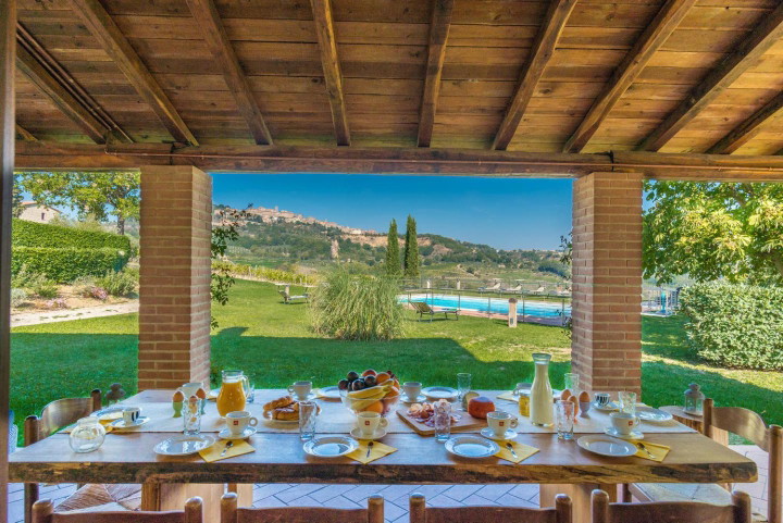 The Grapevine By Manvi - Montepulciano