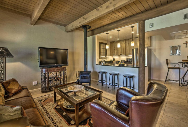 Walkable Adobe-style Abode W/ Community Amenities! - Santa Fe, NM