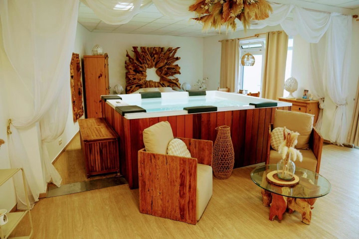 Suite Romantic Exécutive Avec Jacuzzi Privé - Spa Privé Bruxelles Tubize Apulia - Nivelles