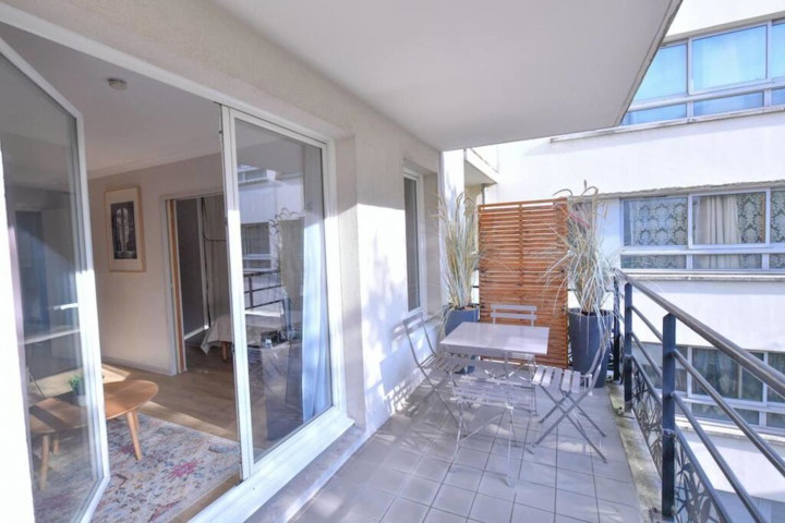 Appt Cosy Avec Balcon - Buttes Chaumont - ibis Budget Paris La Villette 19ème