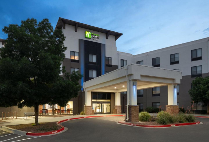 Holiday Inn Express & Suites Albuquerque Historic Old Town By Ihg - Albuquerque, NM