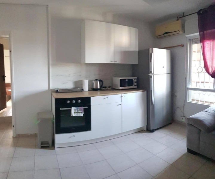 Cozy Flat With Parking Well-placed Near Tlv Airport - Israel