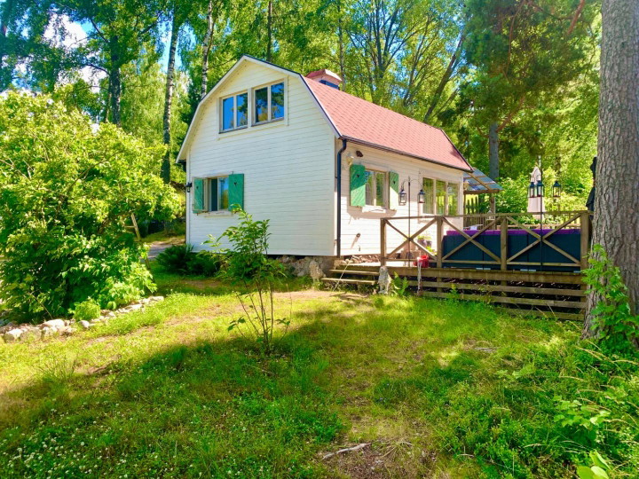 Charmig Stuga Av Rustik Stil I Stockholms Område - Värmdö