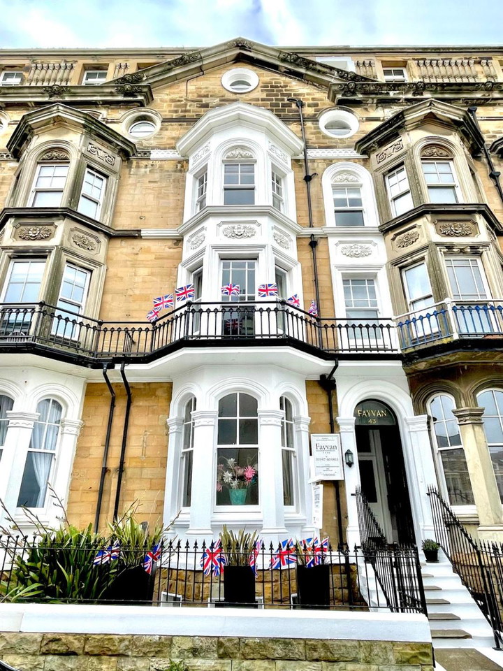 Fayvan Apartments - Whitby