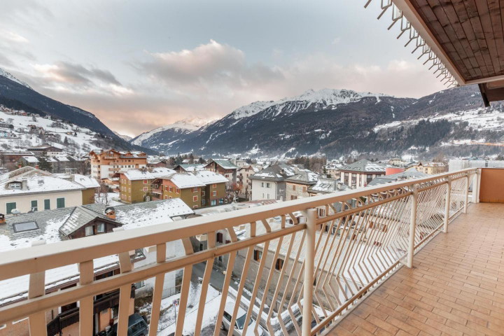 Centre Of Old Town, Fully Renovated, Amazing Views & Car Park - Bormio