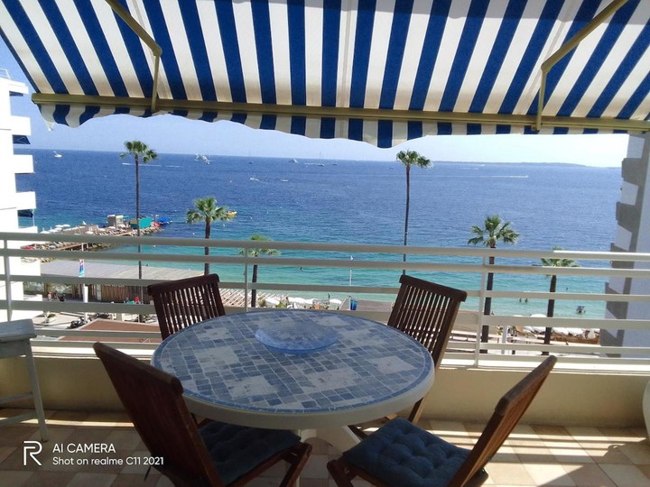 Bel Appartement Face Mer - Antibes