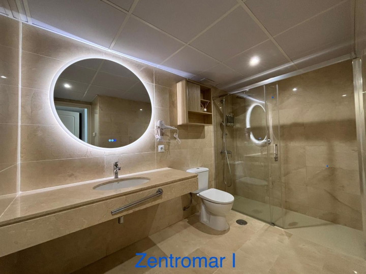 Zentromar Estepona - Estepona