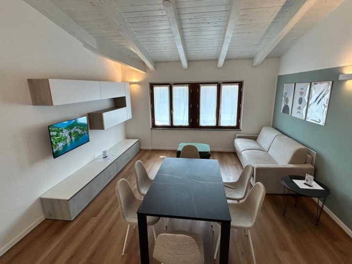 Casa Paolina Apartment - Your Hub Between Milan, Como & Lake Como - Accommodates Up To 6 Guests - Lomazzo - Saronno