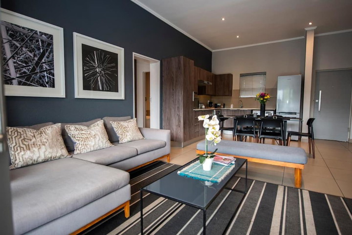 Stays With Dmwa - Sandton