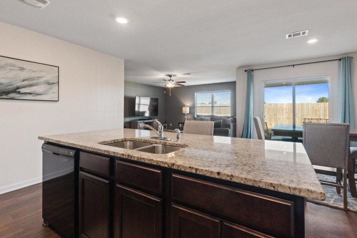 Spacious 4br Bama Retreat Near Stadium - Tuscaloosa, AL