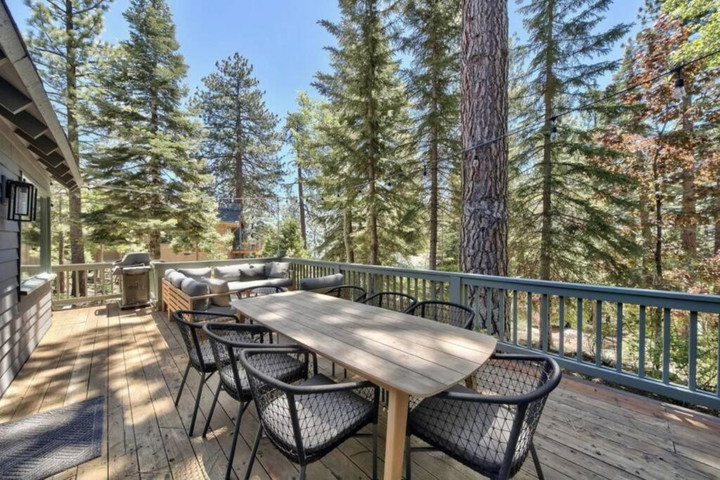 Cozy Designer Decorated Cabin Near Slopes Fireplace Peekaboo Lakeview - Tahoe City, CA