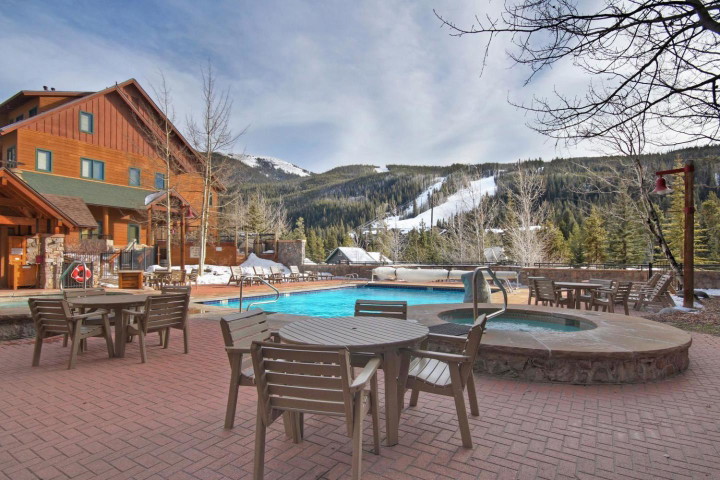 Dakota Lodge - Summit County, CO