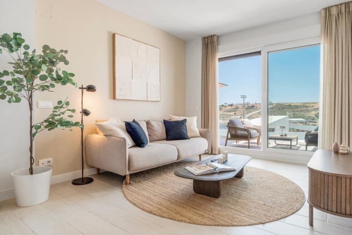 2br Penthouse With Spacious Terrace - Estepona