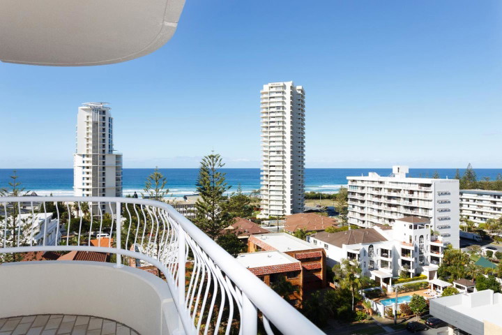 Capricornia Apartments - Gold Coast