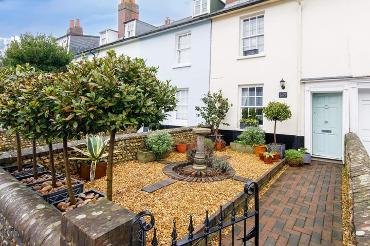 Beautiful Georgian Home In The Heart Of Chichester - South Downs