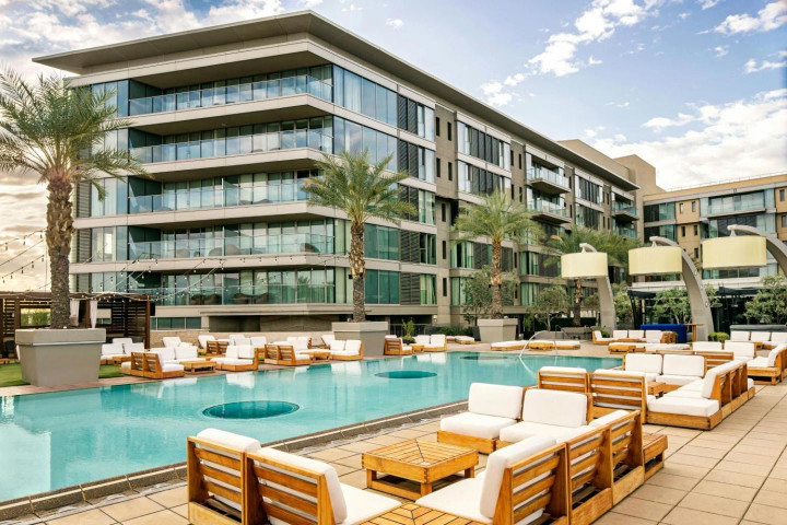 W Scottsdale - Scottsdale, AZ