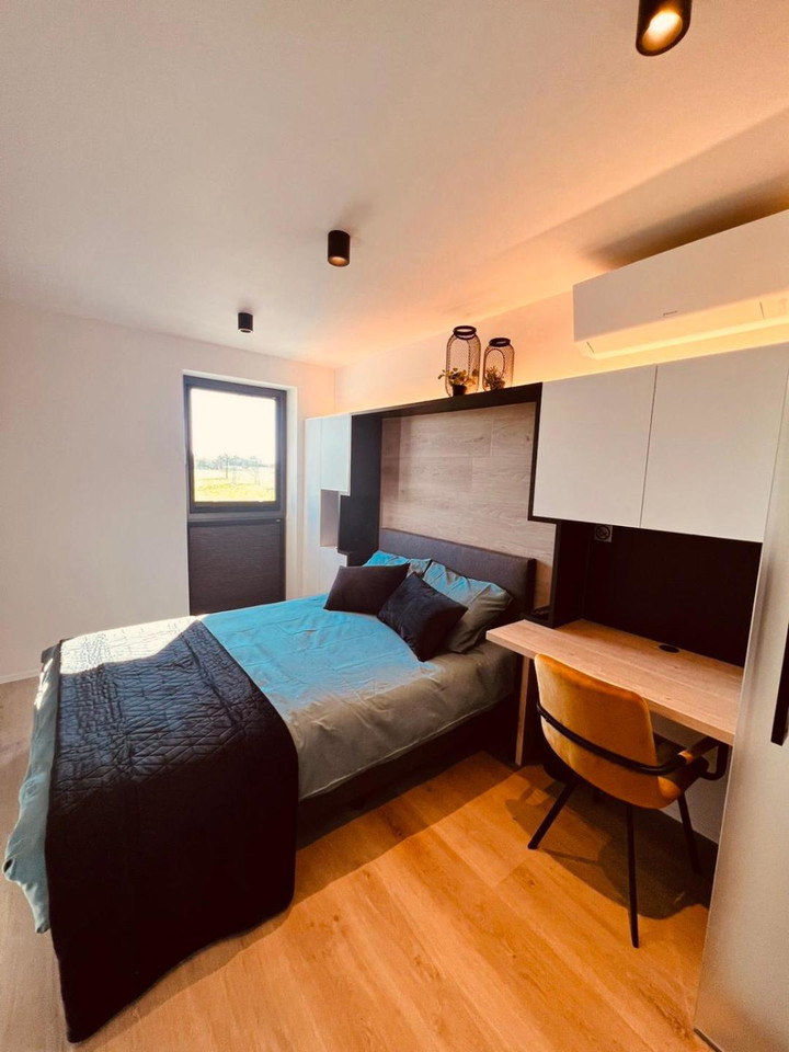 Inova - Comfort Room With Private Bathroom, Shared Facilities And Free Parking - Sint-Truiden