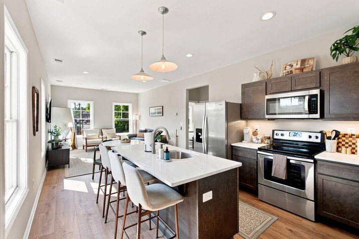 Stylish Chevy Chase Stay Walk To Dining And Uk - Lexington, KY