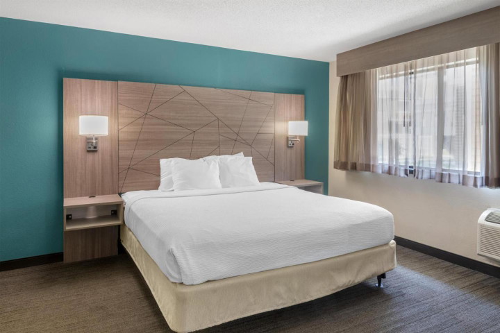 Best Western Fishkill Inn & Suites - Beacon, NY