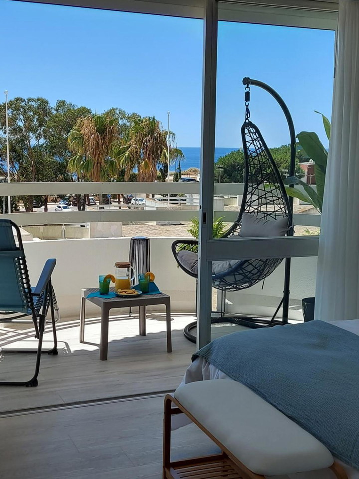 Front Beach Apartment - Prainha