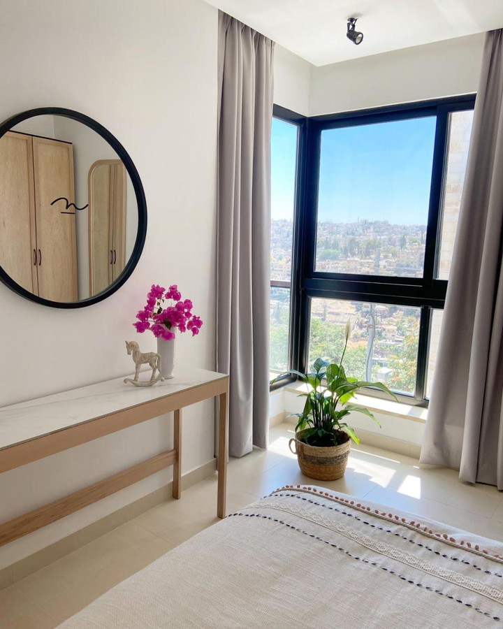 Nu Fifty Two - Amman