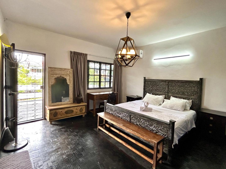 Cozy Homestay King Bed Withbalcony In Shared Bungalow Ss2 Pj - Subang Jaya