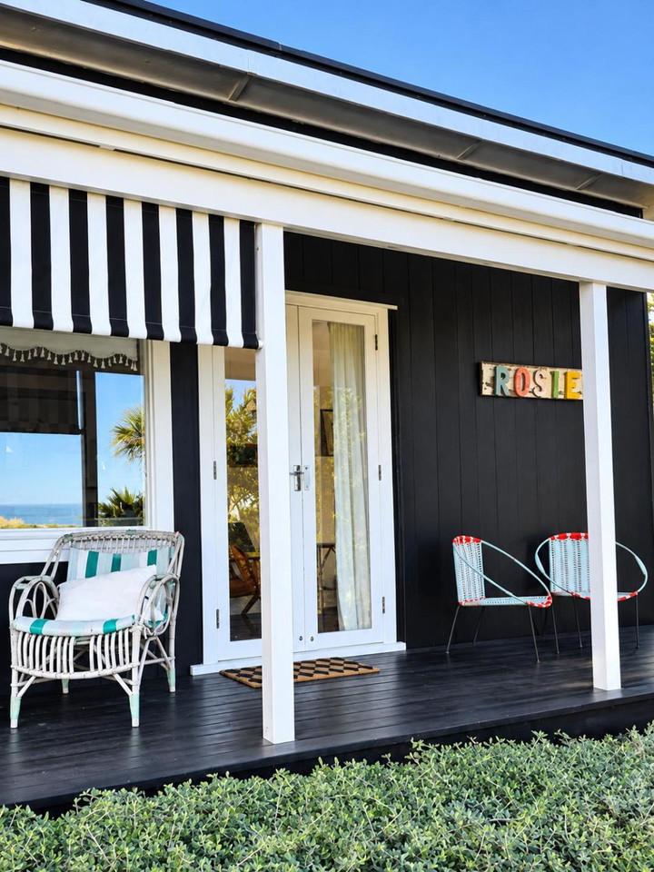 Rosies Cottage Hideaway In Stanmore Bay With Lovely Seaview - Northland