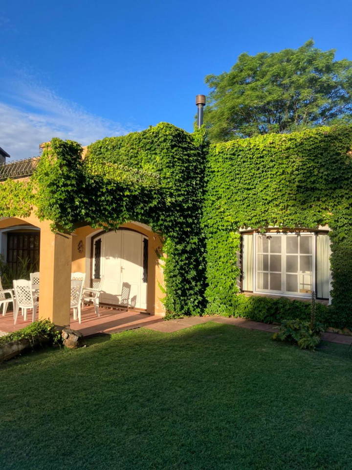La Madreselva - San Antonio de Areco