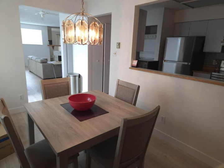 Unique Two -Bedroom Central Townhouse - West Vancouver