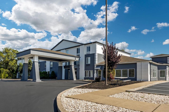 Comfort Inn & Suites Harrisburg-hershey North - Middletown, PA