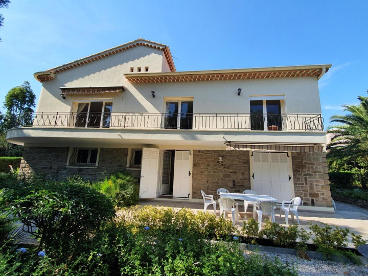 Villa Au Calme 500 M Plages Et Port Santa Lucia - French Riviera