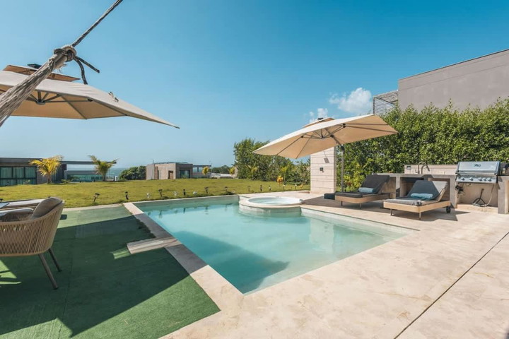 Bright Villa W Pool & Outdoor Grill U303 - Rosario Islands