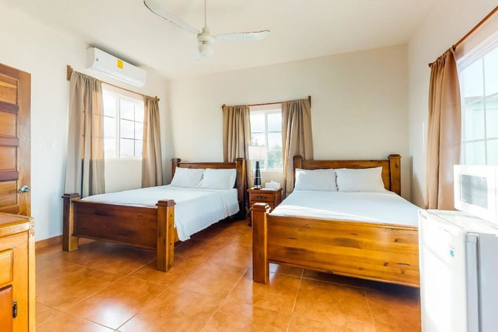 Grama Tasha At Isebei Guest House -Gold Standard Certified - Belize