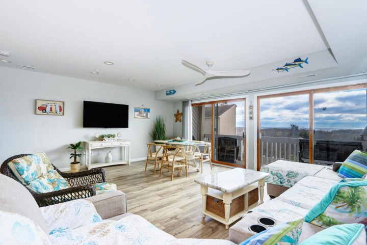 Tidewatch-relax In Brigantine W/views,beach & Pool - New Jersey