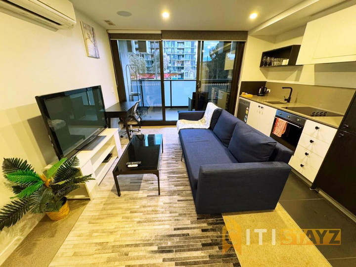 Braddon Base In The Midnight, Heated Pool & Sauna - Belconnen