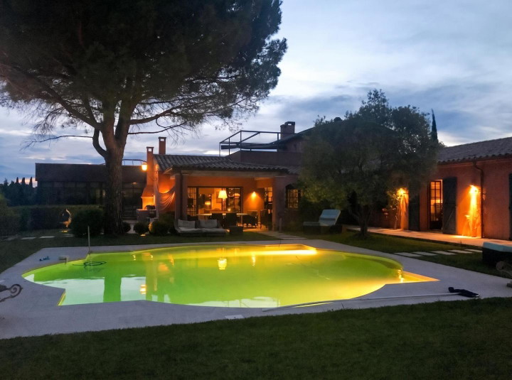Villa D'exception à Palaja Avec Piscines Intérieures Et Extérieures - Carcasona